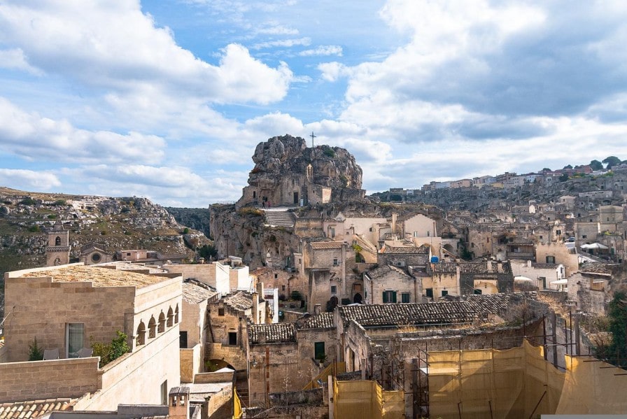 Most Beautiful Places in Southern Italy (Relaxing Spots) - TRAILOKA